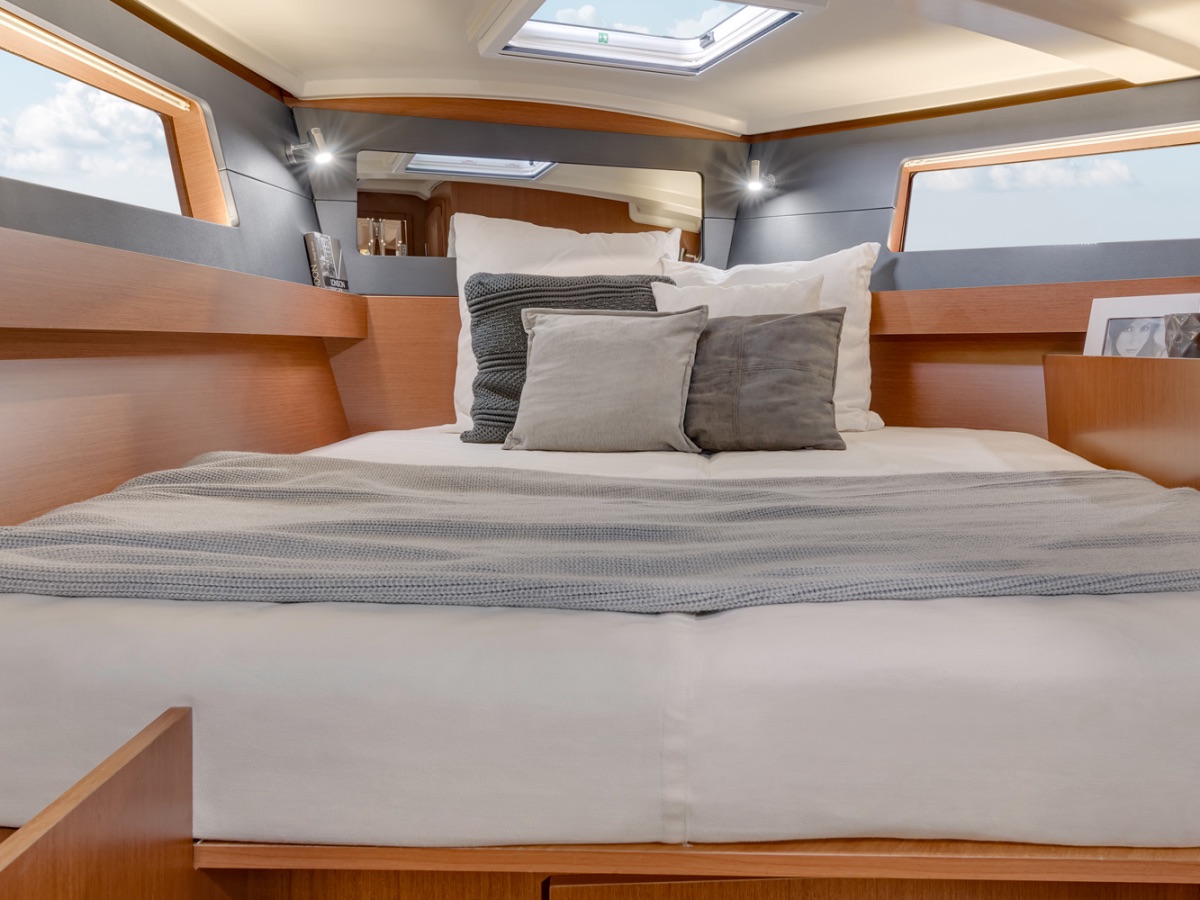 Ibiza Bareboat Sailing Yacht Oceanis 41,1 SIMBA